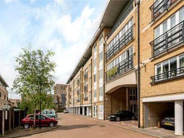 2 Bedrooms Flat for rent in Locksons Close, 35 Broomfield Street E14