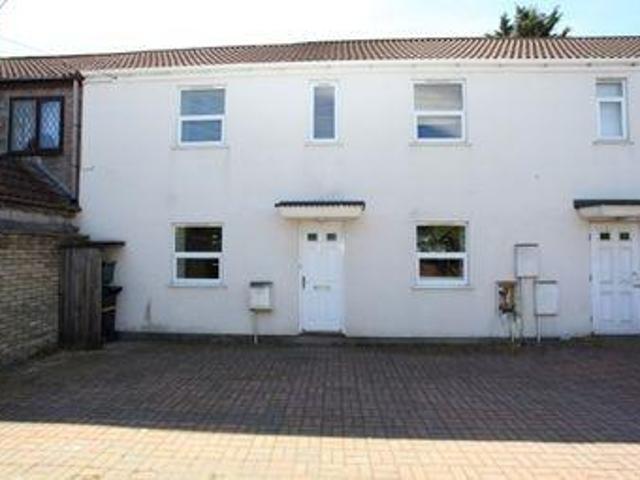 2 Bedrooms Flat for rent in Lodge Causeway, Fishponds, Bristol BS16