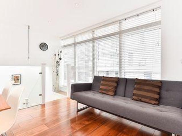 2 Bedrooms Flat for rent in Long Walk, London SE1