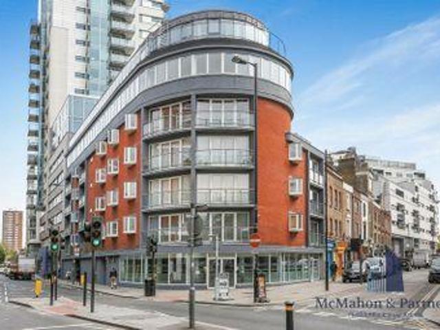 2 Bedrooms Flat for rent in Long Lane, London SE1