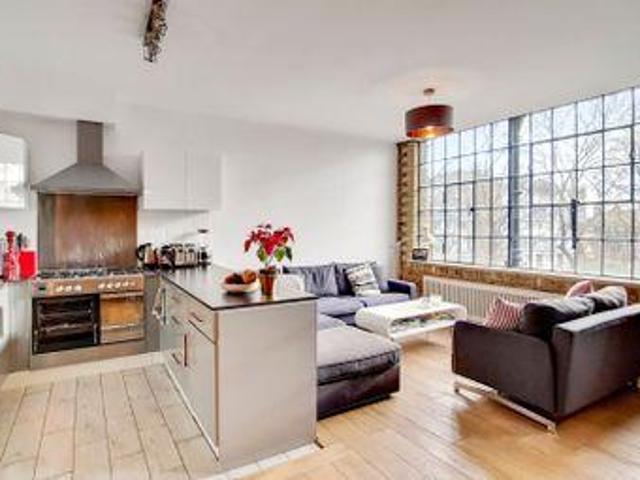 2 Bedrooms Flat for rent in Long Lane, London SE1