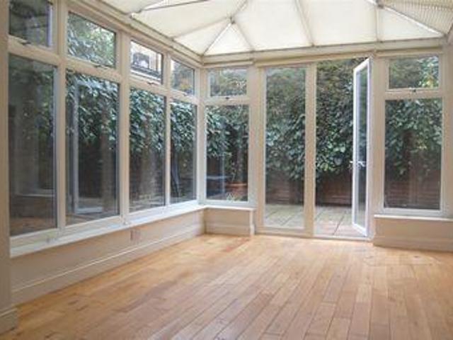 2 Bedrooms Flat for rent in Longbeach Road, Battersea SW11