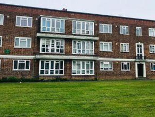 2 Bedrooms Flat for rent in Longbridge Road, Barking IG11