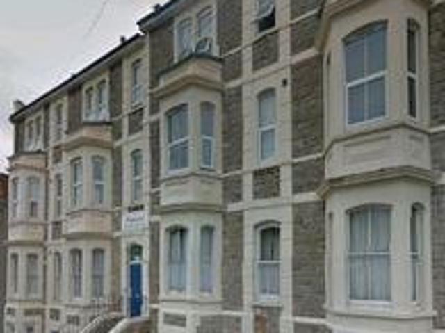 2 Bedrooms Flat for rent in Longton Grove Road, Weston Super Mare BS23