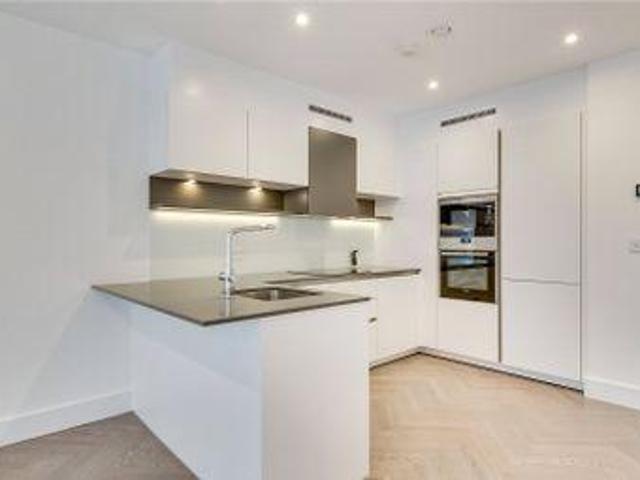 2 Bedrooms Flat for rent in London N7