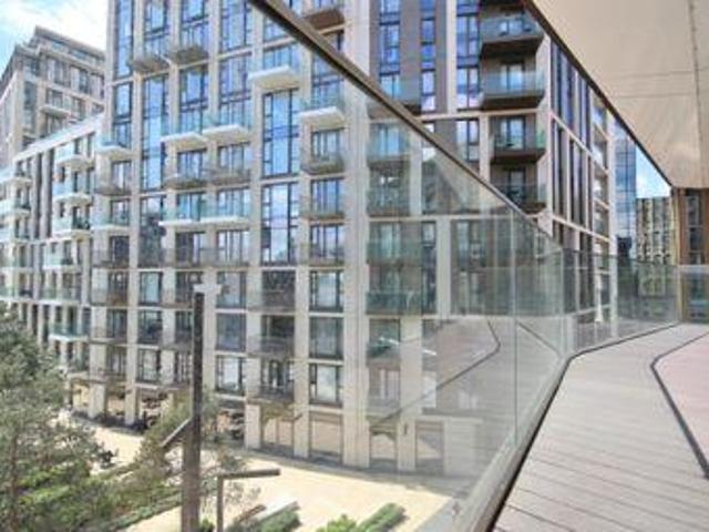 2 Bedrooms Flat for rent in London Dock, London E1W
