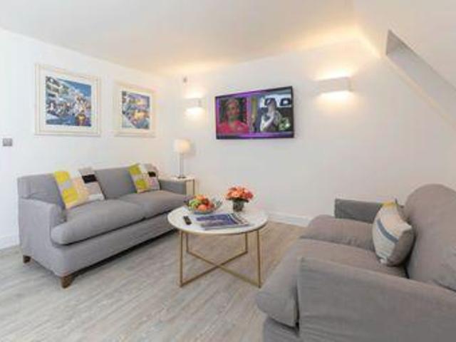 2 Bedrooms Flat for rent in London Faculty, London RG1