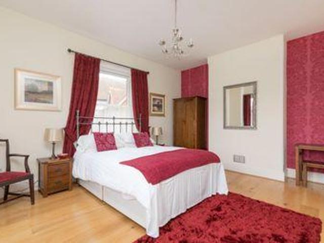 2 Bedrooms Flat for rent in London Road, Canterbury CT2