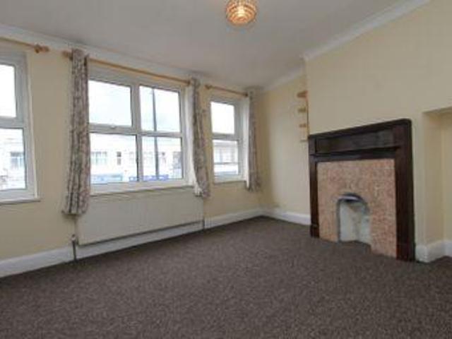 2 Bedrooms Flat for rent in London Road, Morden SM4