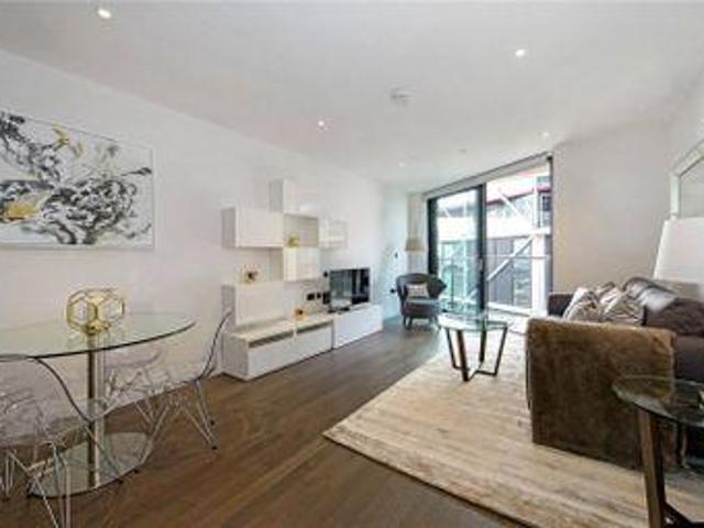 2 Bedrooms Flat for rent in London SW11