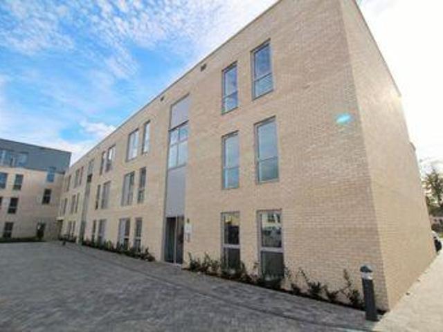 2 Bedrooms Flat for rent in Londinium Road, Colchester CO2