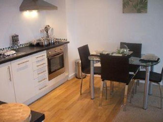 2 Bedrooms Flat for rent in Loom Street, Manchester M4