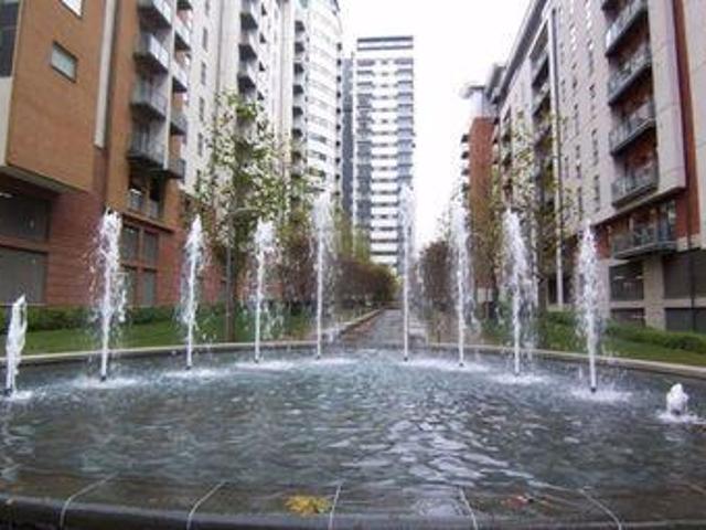 2 Bedrooms Flat for rent in Lord Street, Manchester M4