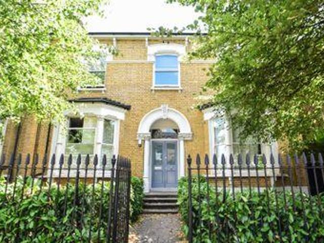 2 Bedrooms Flat for rent in Lordship Park, London N16