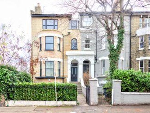 2 Bedrooms Flat for rent in Lordship Road, London N16