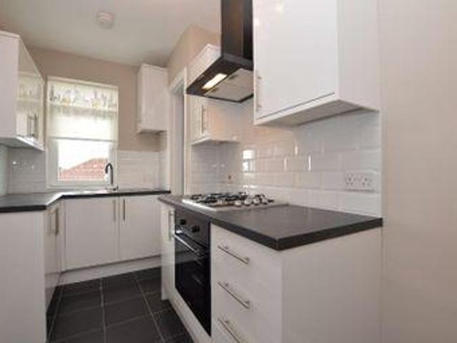 2 Bedrooms Flat for rent in Loretto Street, Carntyne, Carntyne, Glasgow G33