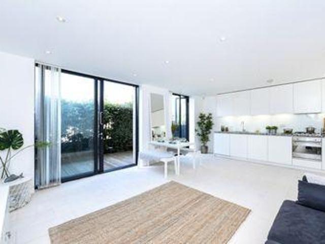 2 Bedrooms Flat for rent in Latitude House, Oval Road, London NW1