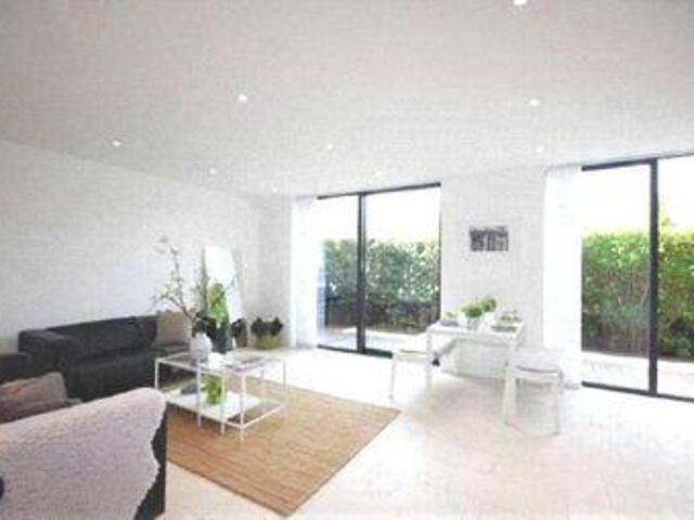 2 Bedrooms Flat for rent in Latitude House, Oval Road, Primrose Hill NW1