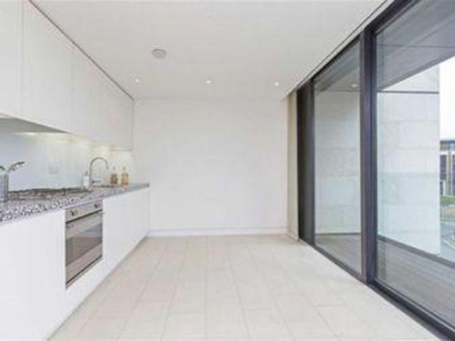 2 Bedrooms Flat for rent in Latitude House, London NW1