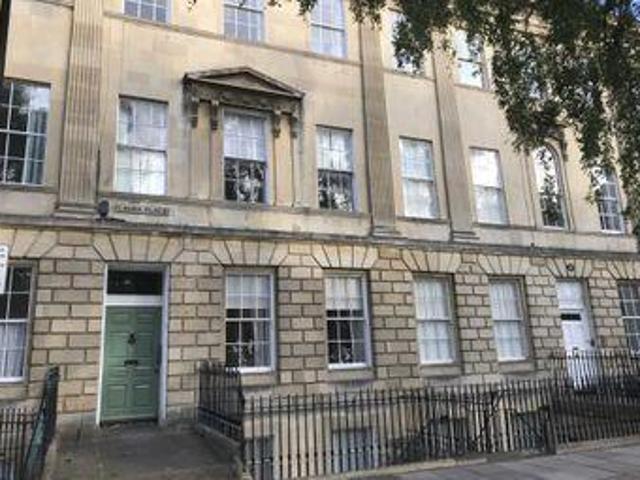 2 Bedrooms Flat for rent in Laura Place, Bath BA2