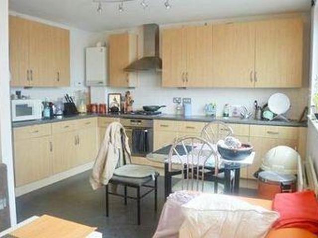 2 Bedrooms Flat for rent in Lauriston Apartments, Ambleside Close, Tottenham N17