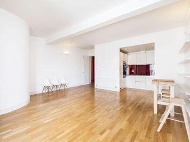 2 Bedrooms Flat for rent in Laycock Street, London N1