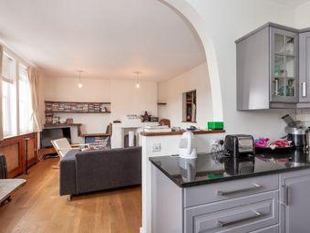 2 Bedrooms Flat for rent in Ladbroke Grove, London W11