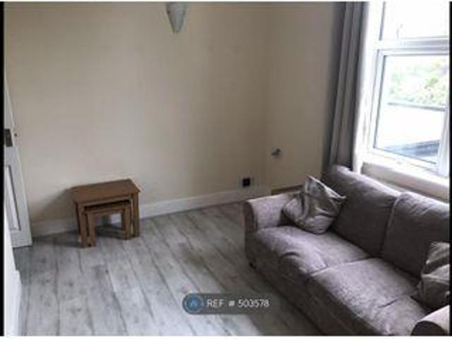 2 Bedrooms Flat for rent in Lambert Road, London SW2