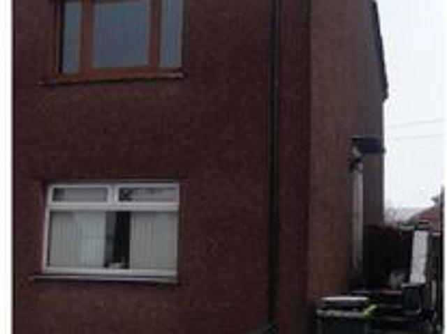 2 Bedrooms Flat for rent in Lamont Crescent, Cumnock KA18