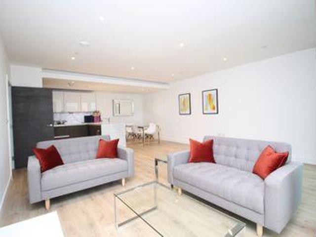 2 Bedrooms Flat for rent in Lancaster House, Sovereign Court, Hammersmith W6