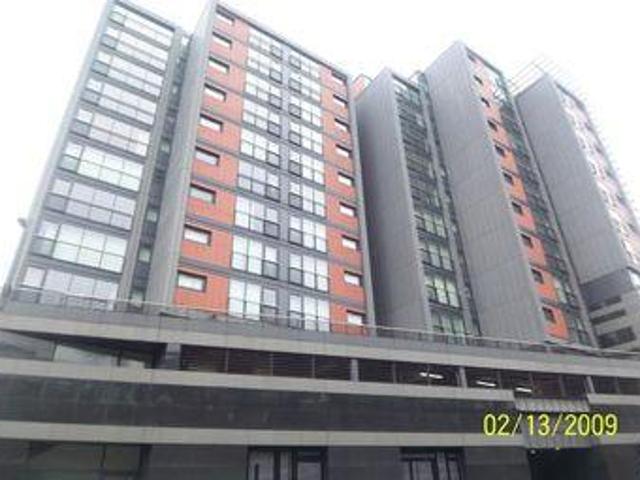 2 Bedrooms Flat for rent in Lancefield Quay, Glasgow G3