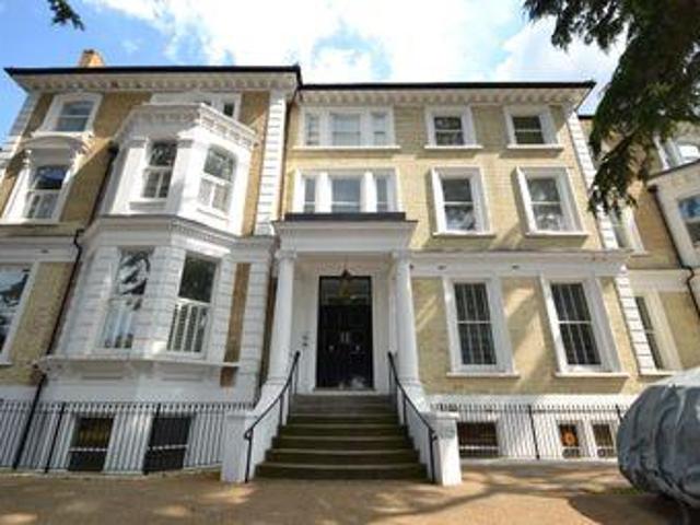 2 Bedrooms Flat for rent in Langley Road, Surbiton KT6