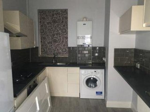 2 Bedrooms Flat for rent in Langthorne Road, London E11
