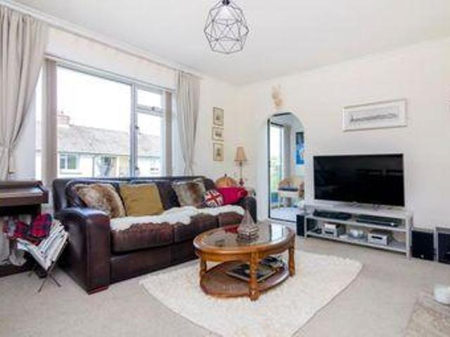 2 Bedrooms Flat for rent in Langton Road, Edinburgh EH9