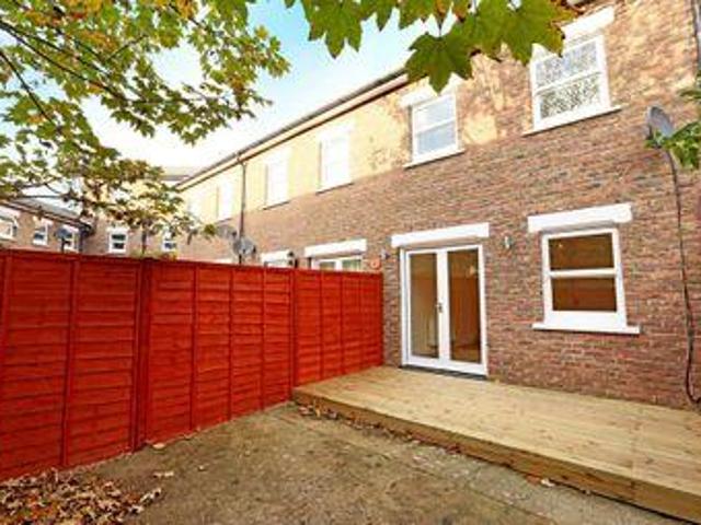 2 Bedrooms Flat for rent in Langton, Road, London SW9