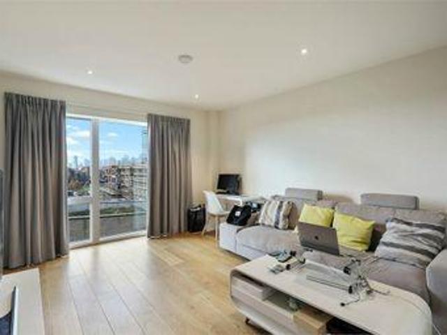 2 Bedrooms Flat for rent in Landmann Point, 6 Peartree Way, London SE10