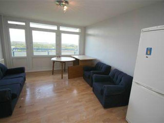 2 Bedrooms Flat for rent in Landmark Heights, Daubeney Road, London E5