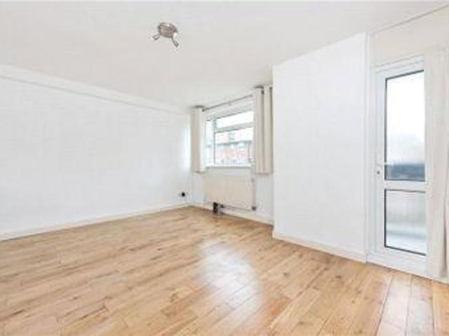 2 Bedrooms Flat for rent in Lansdowne Drive, London E8