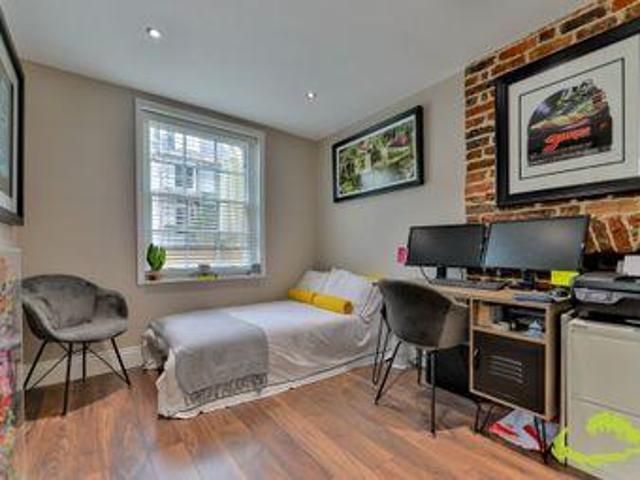2 Bedrooms Flat for rent in Lansdowne Place, Hove BN3