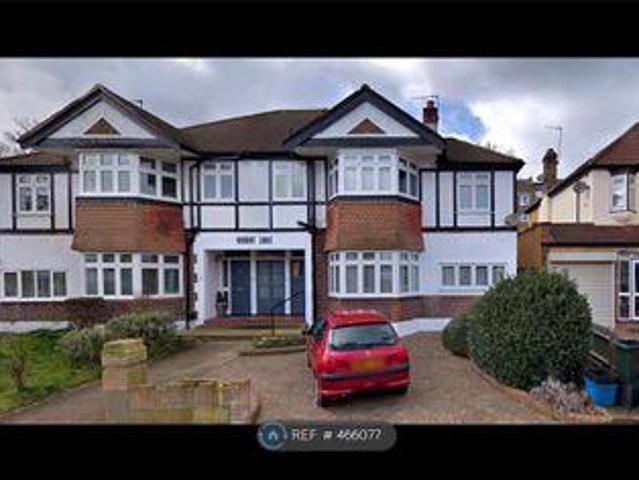 2 Bedrooms Flat for rent in Lansdowne Road, London E18
