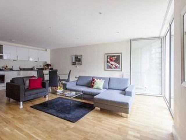 2 Bedrooms Flat for rent in Lanterns Way, Canary Wharf E14