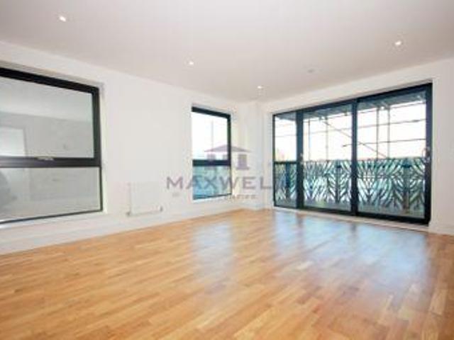2 Bedrooms Flat for rent in Leven Wharf, Leven Road, London E14