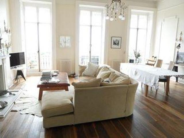 2 Bedrooms Flat for rent in Lewes Crescent, Brighton, East Sussex BN2