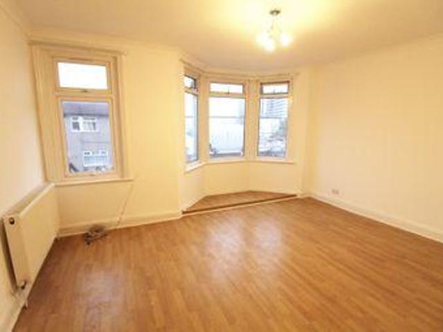 2 Bedrooms Flat for rent in Ley Street, Ilford IG1