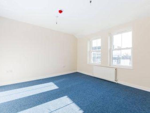 2 Bedrooms Flat for rent in Leytonstone Road, Stratford E15
