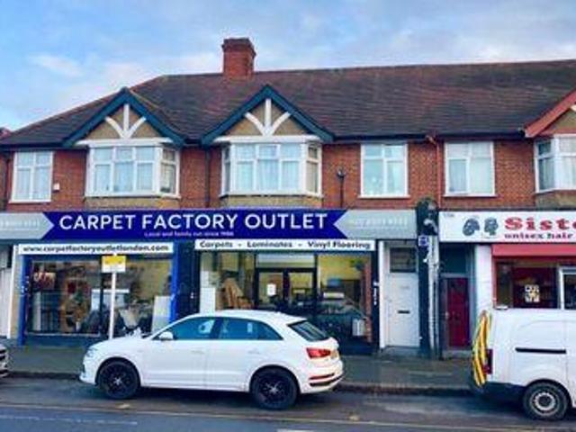 2 Bedrooms Flat for rent in Lea Bridge Road, London E17