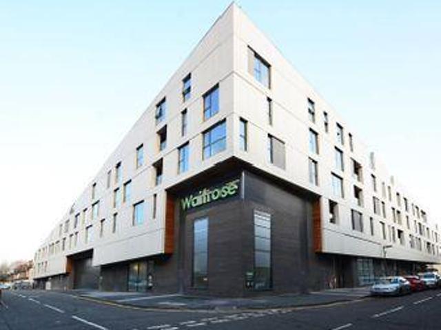 2 Bedrooms Flat for rent in Leapale Lane, Guildford GU1