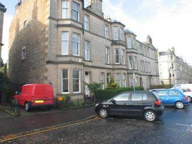 2 Bedrooms Flat for rent in Learmonth Place, Edinburgh, Midlothian EH4