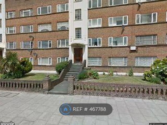 2 Bedrooms Flat for rent in Lee Court, London SE13