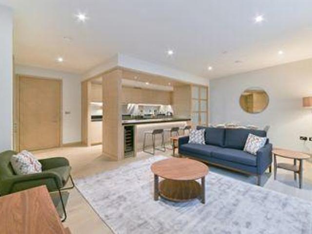 2 Bedrooms Flat for rent in Legacy Building, Embassy Gardens, Nine Elms SW11